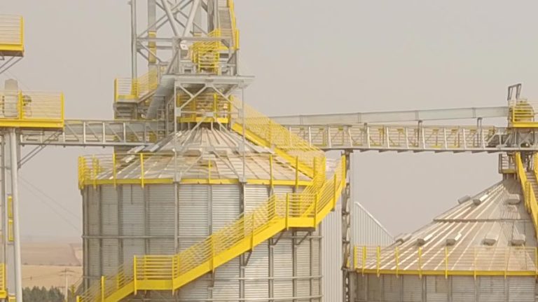 Silos Elevados - Comil Silos e Secadores